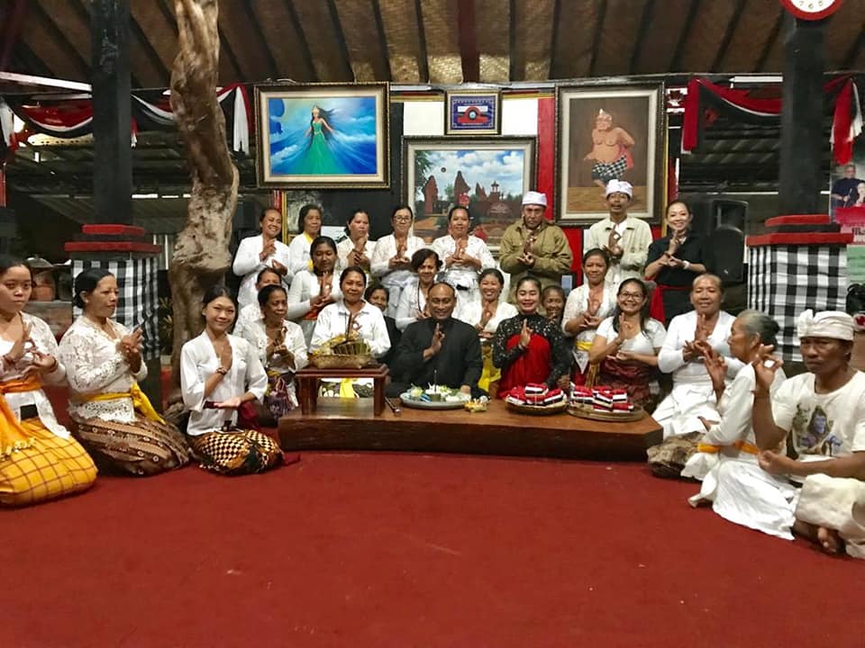 Pura Medang Kemulan, Gersik – dewiasritour.com